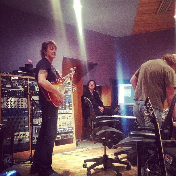 Chuck Wright talks to LRI about his new project Heaven and Earth, Quiet ...